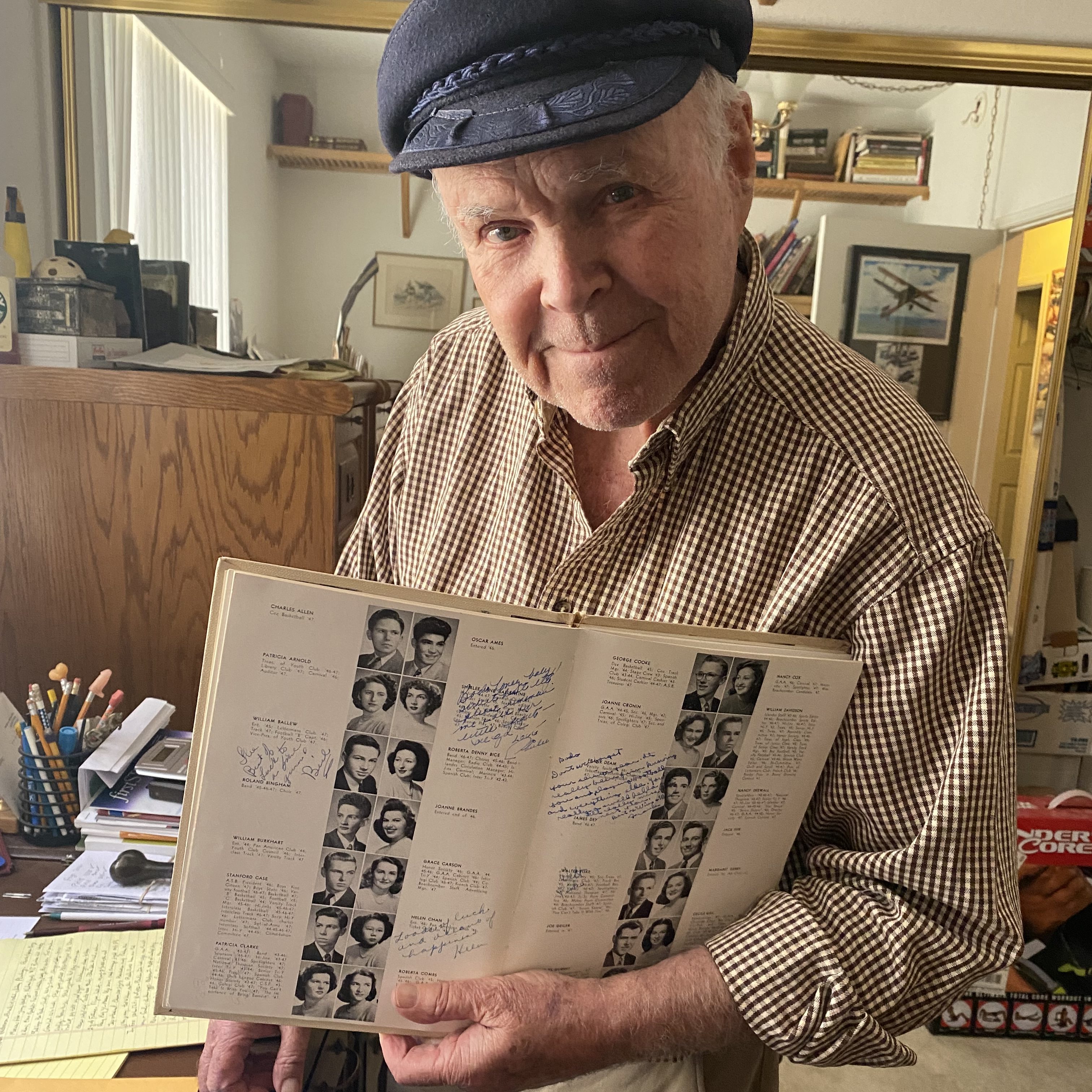 Bill Davidson – Island Icon – Island Icons