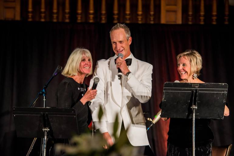 Gerry MacCartee & Nancy Cobb – Island Icons